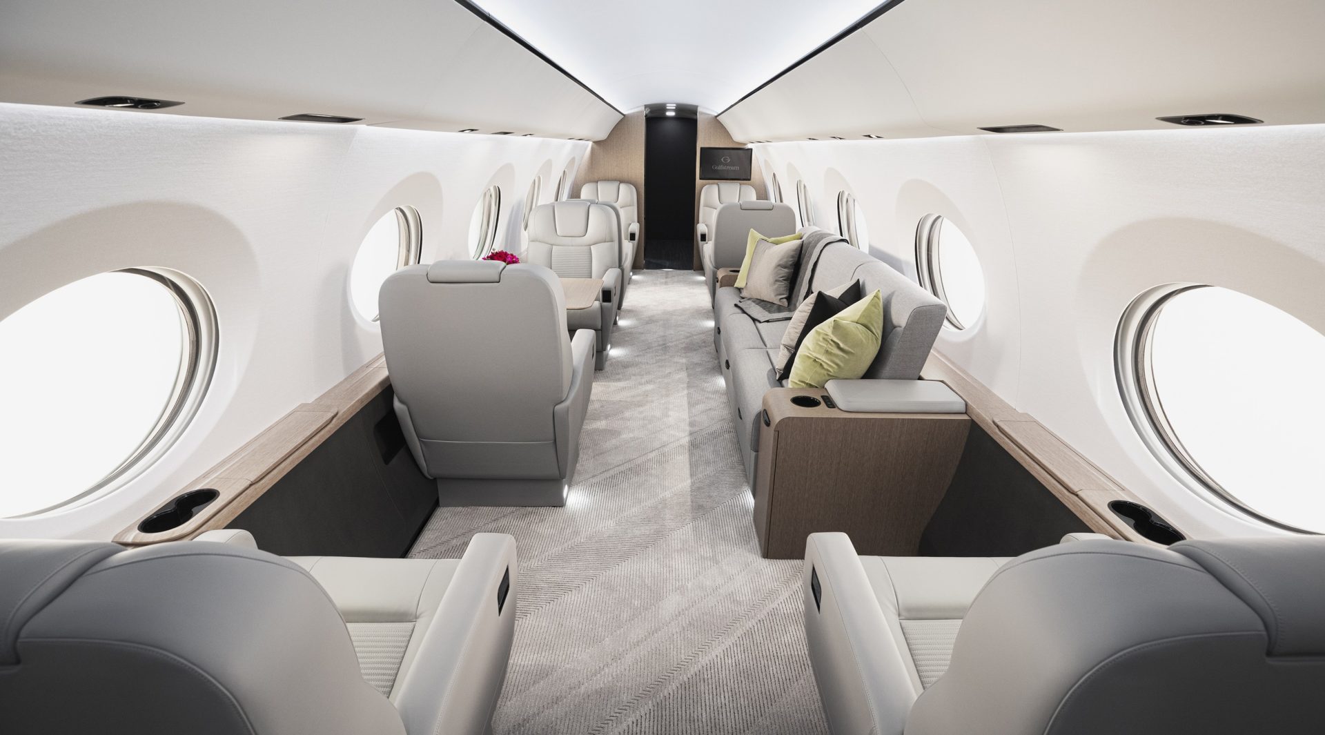 design et al In Profile: Gulfstream Aerospace Corporation - design et al