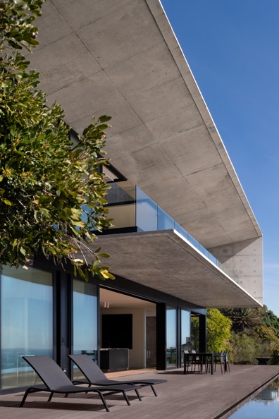 Architect/ Interior Designer: Bomax Architects