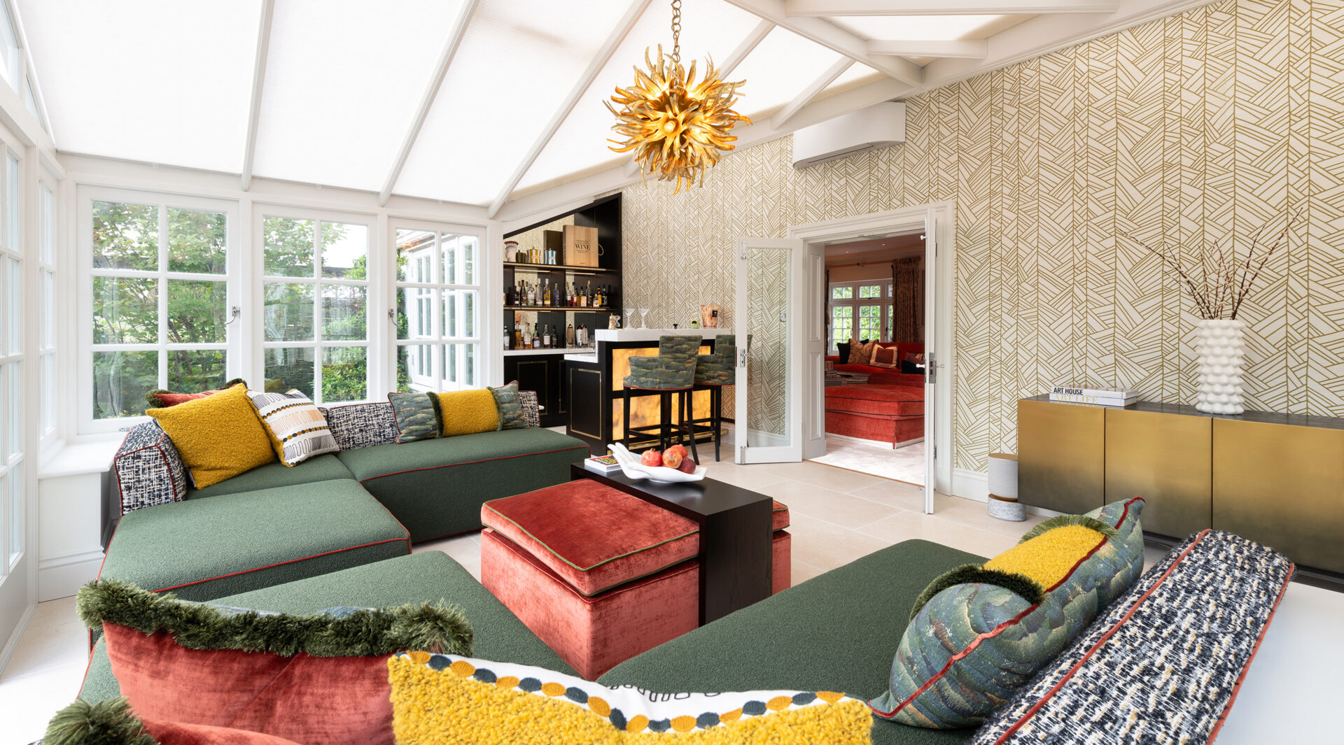 design et al Radiant Reception Rooms, Hertfordshire by Tobias Oliver ...