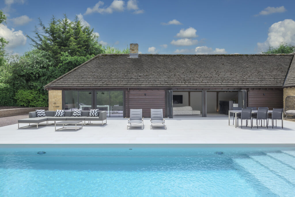 design et al Cotswolds Retreat by Design Storey Architects - design et al